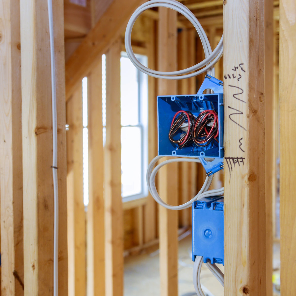 How Many Wires Can Safely Fit in a Standard Junction Box? - The Ultima ...